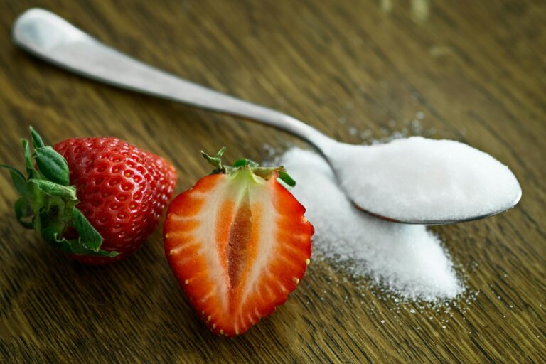 Natural Sugar vs Refined Sugar: Understanding the Differences ...